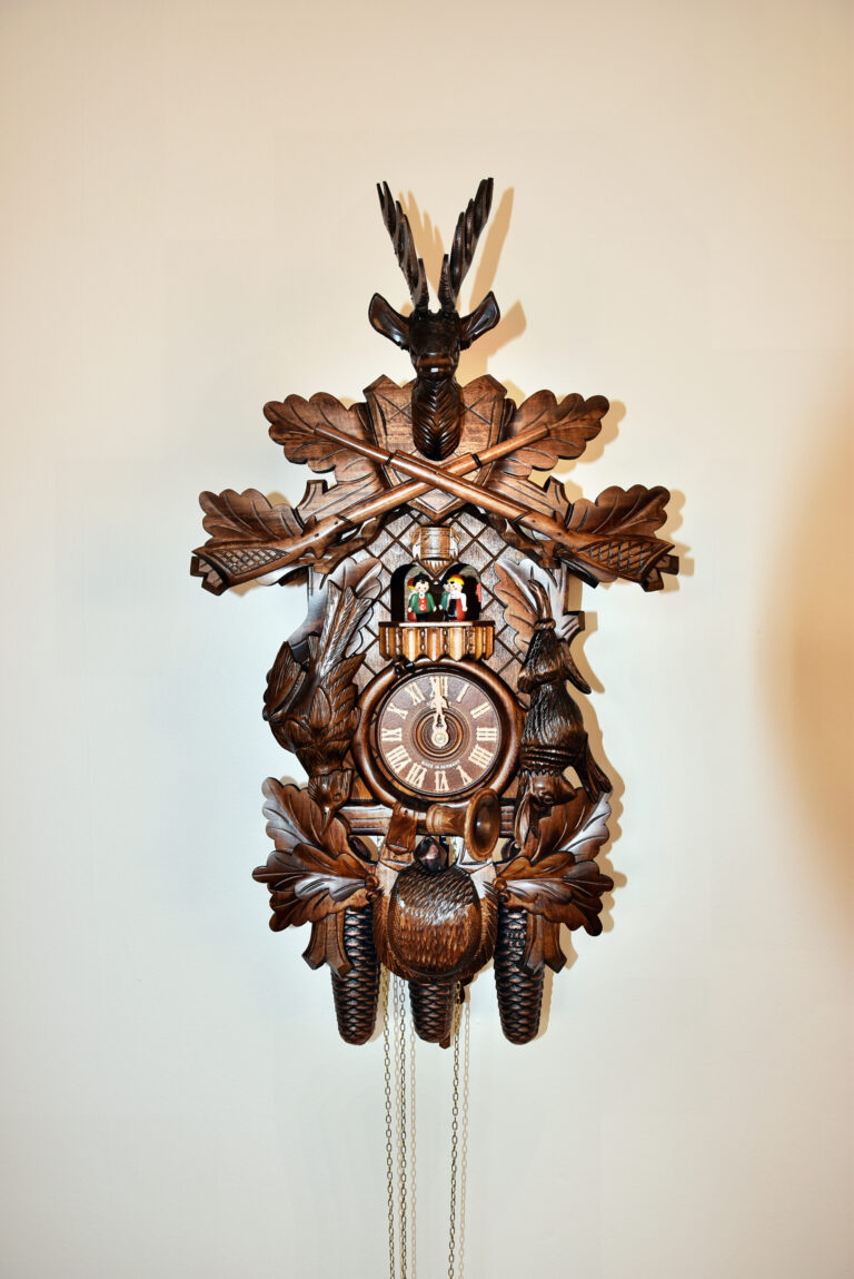 Antique Finish Wood Cuckoo Clock with Stags Head - CuckooClocks.co.uk